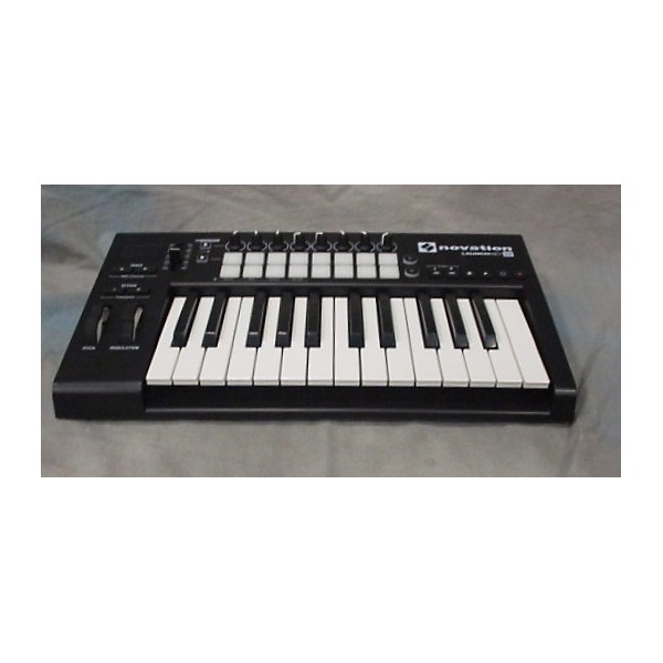 Used Novation Launchkey 25 Key MIDI Controller | Guitar Center