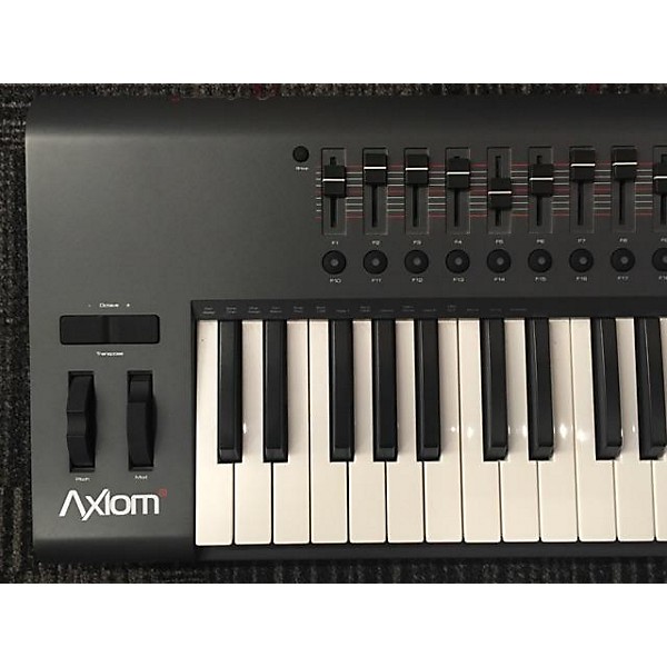 Used M-Audio Axiom 61 Key MIDI Controller | Guitar Center