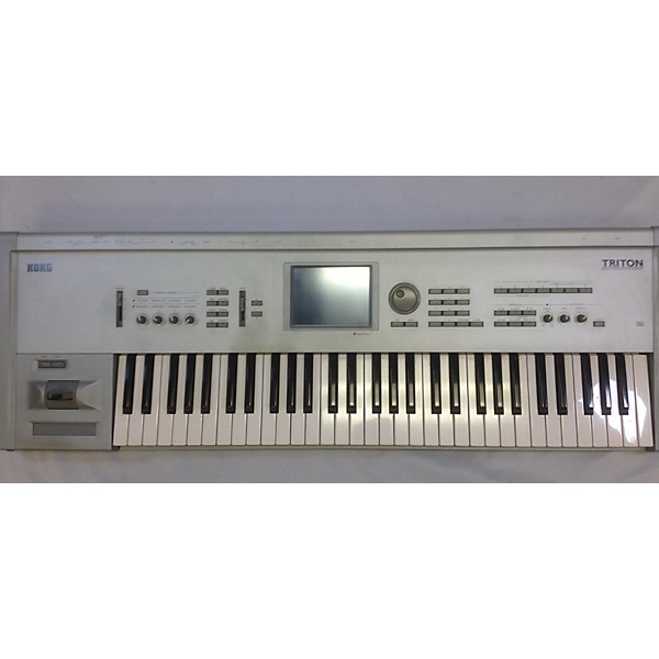 Used KORG Triton Classic 61 Key Keyboard Workstation | Guitar Center