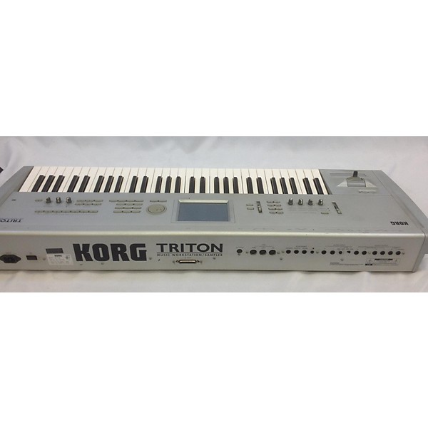 Used KORG Triton Classic 61 Key Keyboard Workstation | Guitar Center