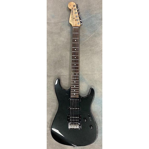 Used Squier Showmaster Solid Body Electric Guitar Black | Guitar Center