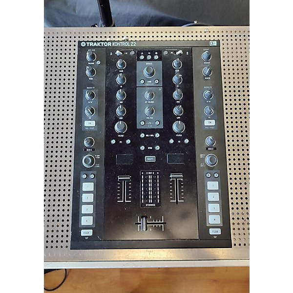 Used Native Instruments Traktor Kontrol Z2 DJ Controller | Guitar Center