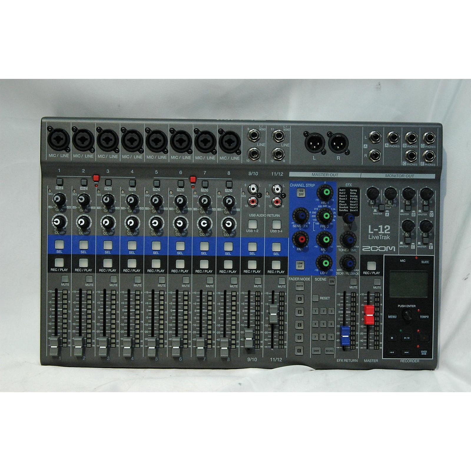 Used Zoom LIVETRAK L12 Digital Mixer | Guitar Center