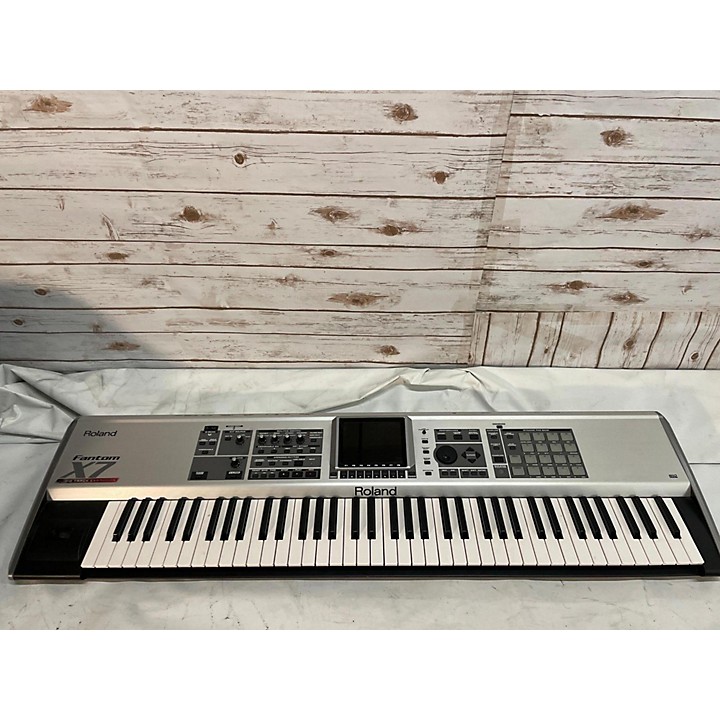 Used Roland Fantom X7 Keyboard Workstation | Guitar Center