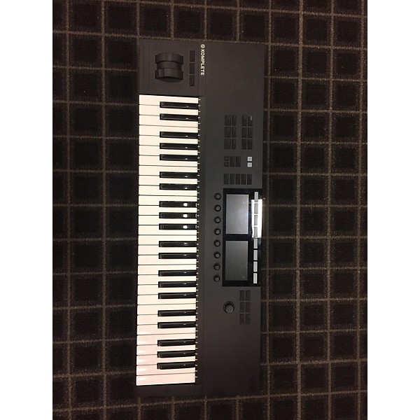 Used Native Instruments Komplete Kontrol S49 MK2 MIDI Controller ...