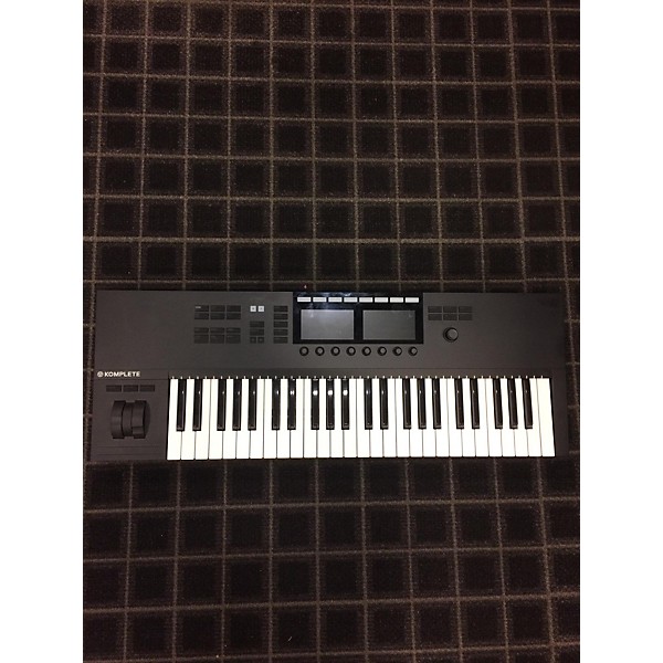 Used Native Instruments Komplete Kontrol S49 MK2 MIDI Controller ...
