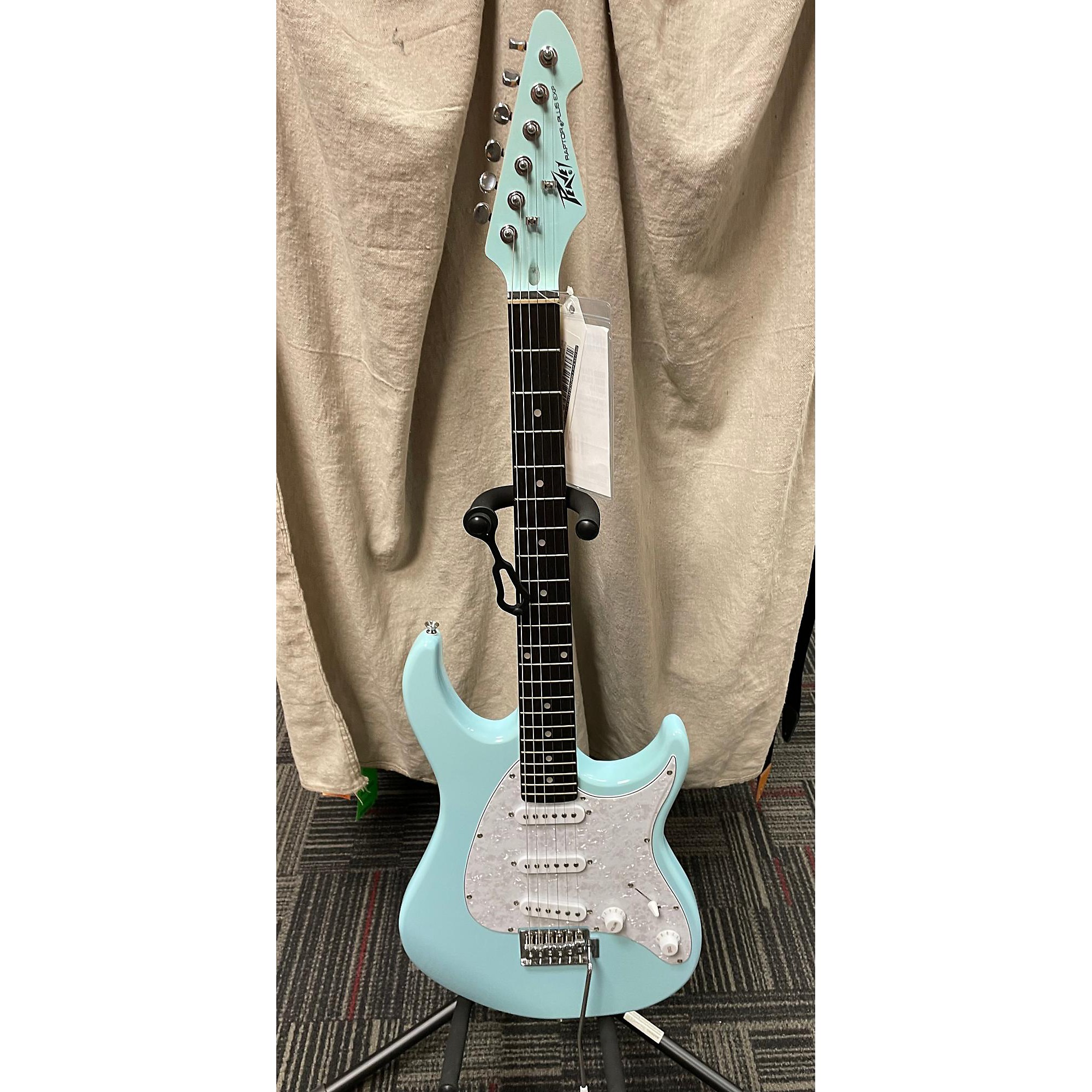 Peavey Electric Guitar Blue