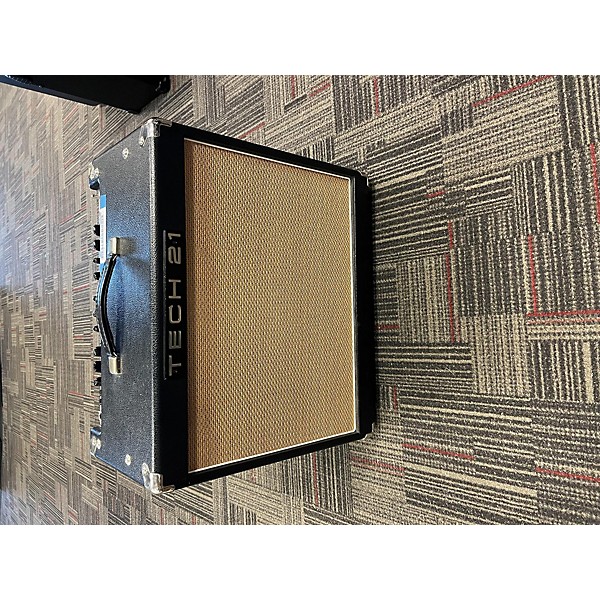 Used Tech 21 Trademark 60 1X12 Guitar Combo Amp | Guitar Center