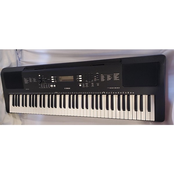 Used Yamaha PSREW300 76 Key Portable Keyboard | Guitar Center