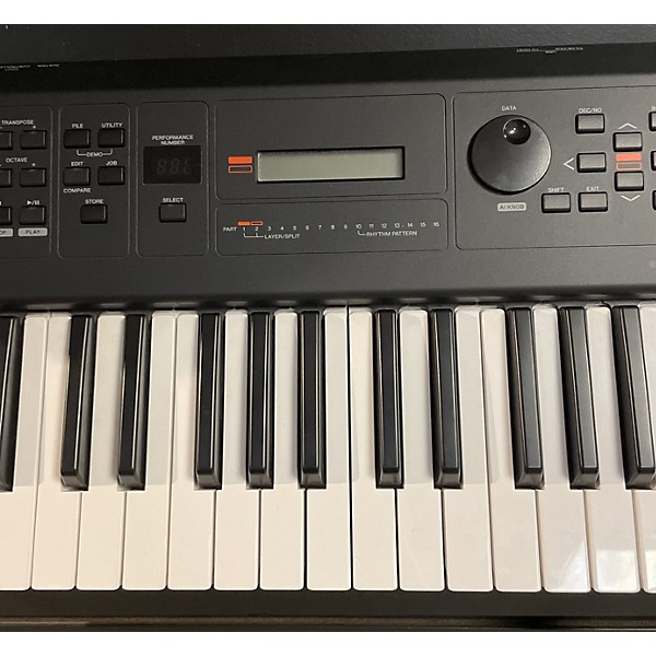 Used Yamaha MX49 49 Key Keyboard Workstation | Guitar Center