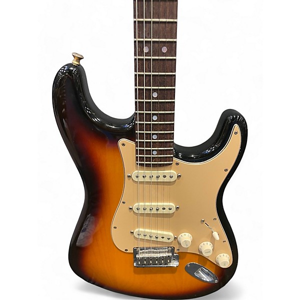 Used Fender Used Fender 60th Diamond Anniversary Stratocaster 2 Color ...