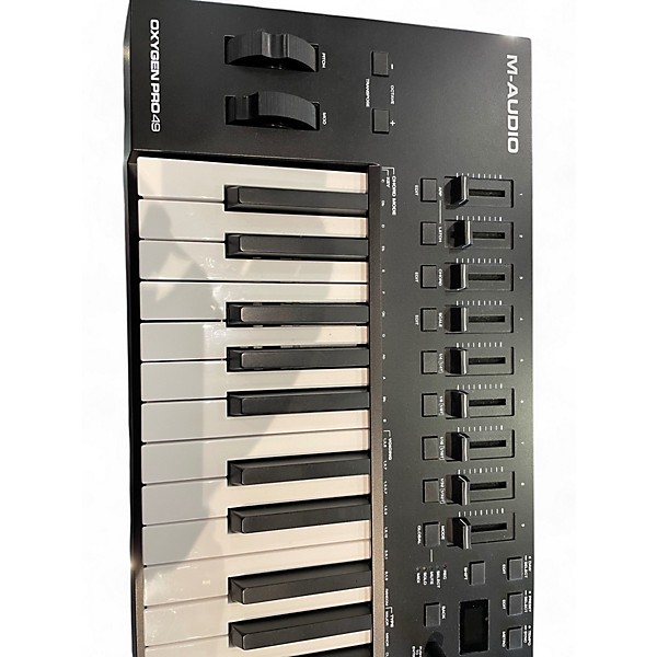 Used M-Audio Used M-Audio Oxygen 49 Key MIDI Controller | Guitar Center