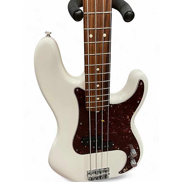 Used Fender Used 2021 Fender Player Precision Bass Arctic White ...