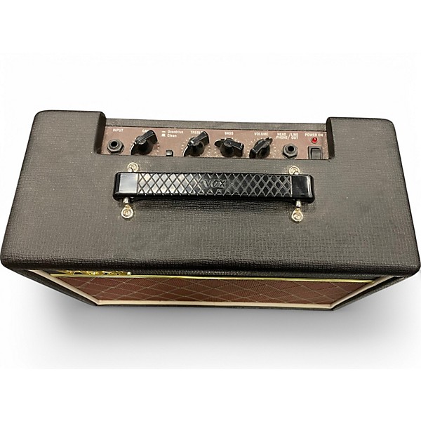 Used VOX Used VOX V9106 Pathfinder 10 Guitar Combo Amp | Guitar Center