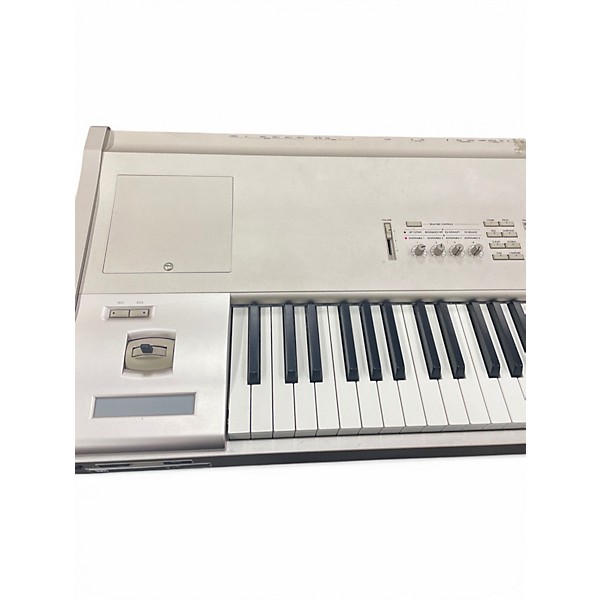 Used KORG Used KORG Triton Studio 88 Key Keyboard Workstation | Guitar ...