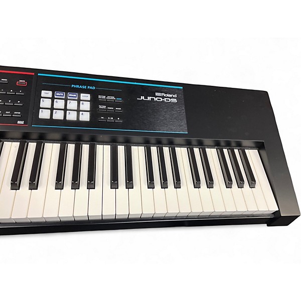 Used Roland Juno DS 88 Keyboard Workstation | Guitar Center