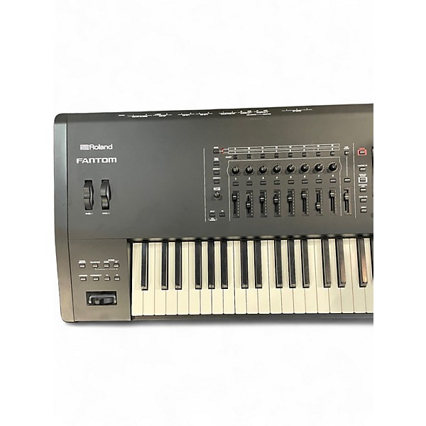 Used Roland Fantom 8 Keyboard Workstation | Guitar Center