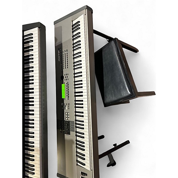 Vintage 2003 Yamaha Motif 8 88 Key Keyboard Workstation | Guitar Center