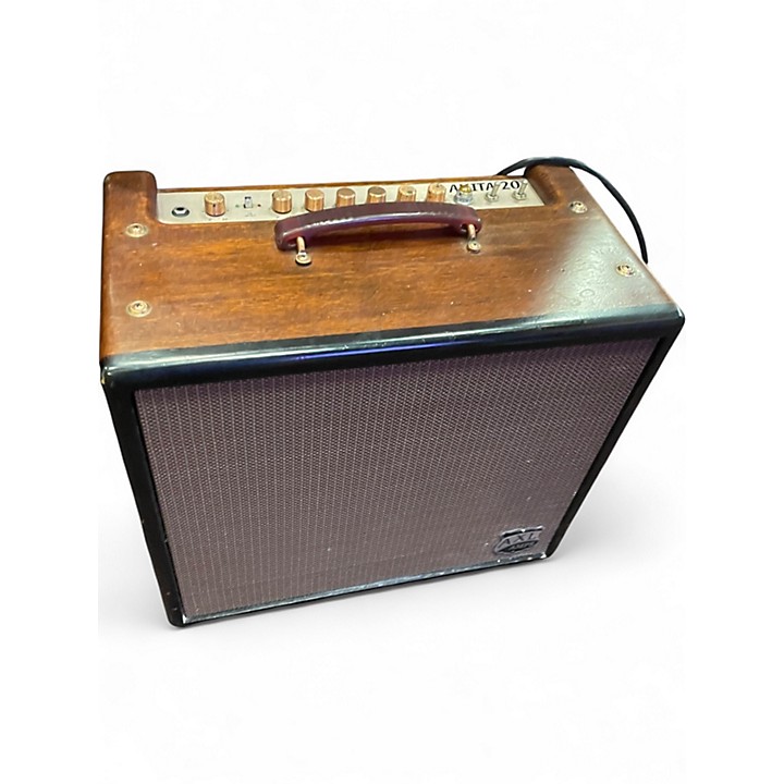 AXL tuners, solid state amplifiers, chorus effects, delay effects ...