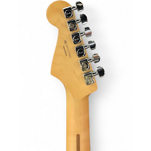 Used Fender Player Stratocaster Alpine White Solid Body Electric Guitar ...