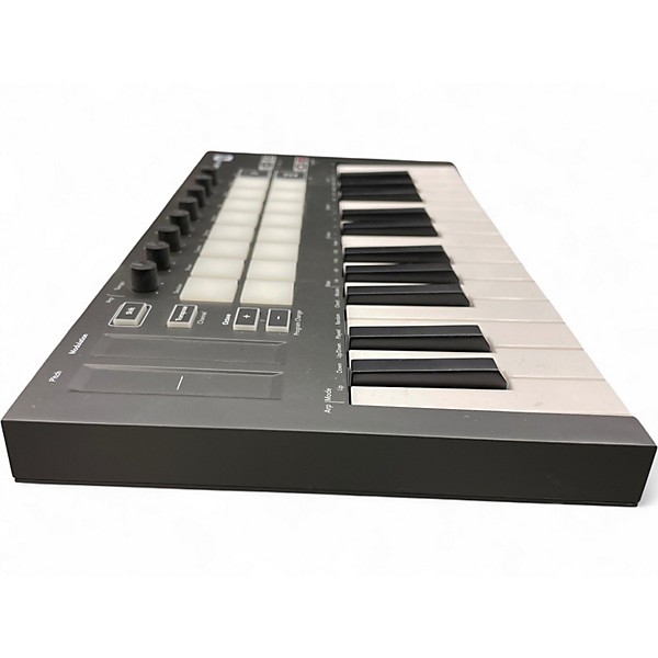 Used Novation Launchkey Mini MIDI Controller | Guitar Center