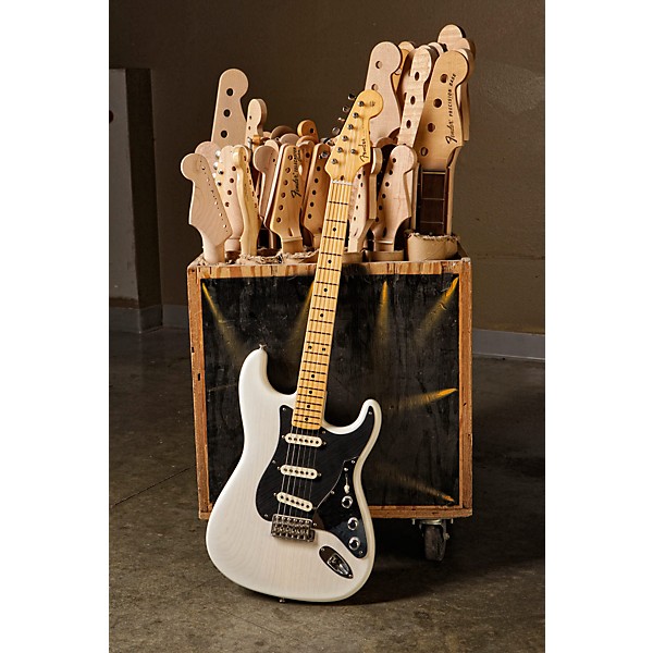 Platinum Fender Custom Shop Limited-Edition George Fullerton Prototype ...