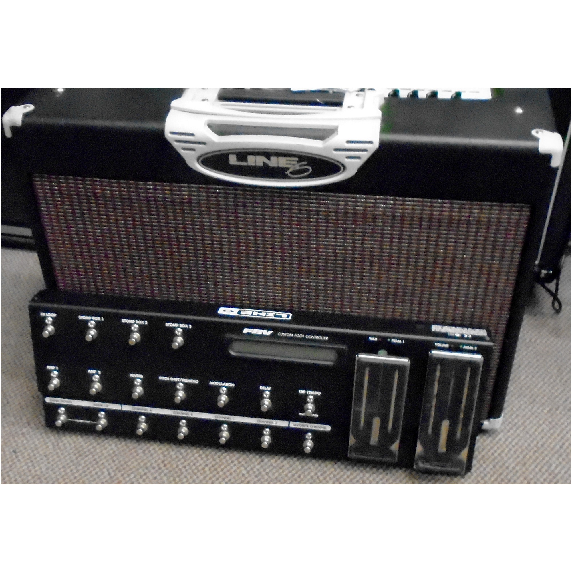Used Line 6 VETTA 2X12 COMBO Guitar Combo Amp | Guitar Center
